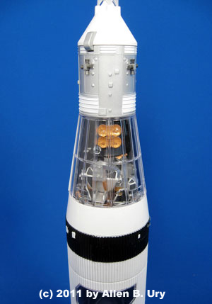Saturn V 1:100 Cutaway Model Kit by 4D Vision